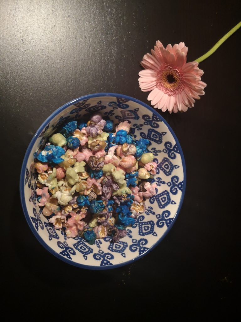Schnelle Rezepte für buntes Einhorn Popcorn - Natur-DIY-Liebe - Dein ...
